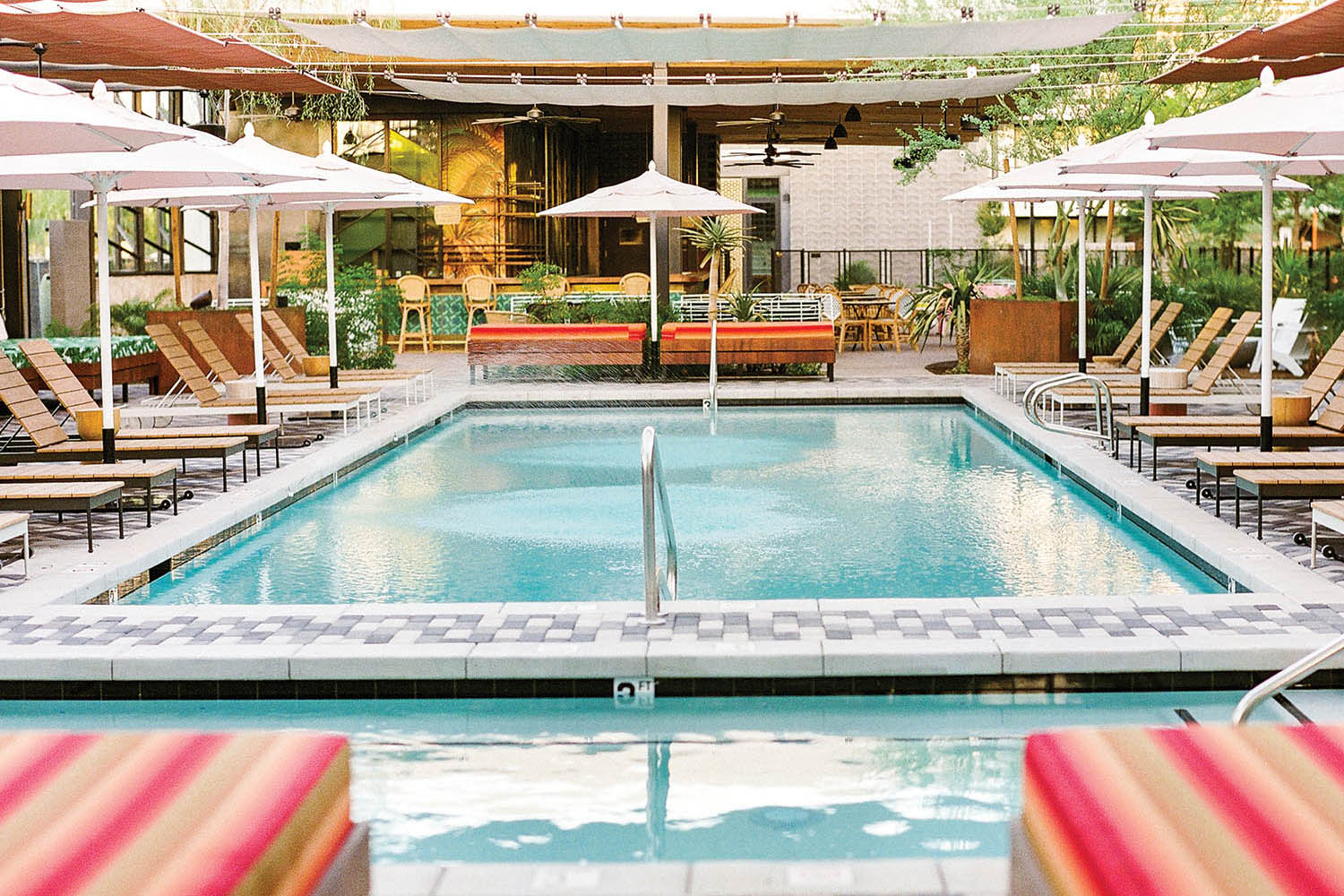 Lylo hosts night swim DJ | North Central News